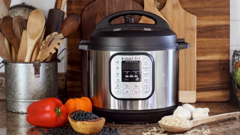 Top 6 Safest Pressure Cookers [2024] Reviews & Guide