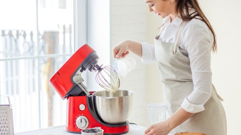 Top 6 Best Food Processors for Dough [Jan 2024] Reviews & Guide